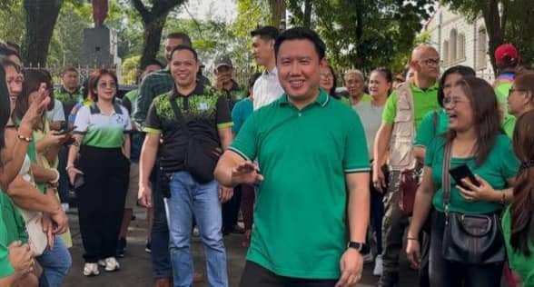 Alfonso Mayor Files CoC on First Day of Filing - Cavite News